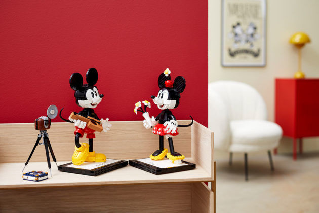 Buildable Nostalgia: LEGO Disney Mickey Mouse and Minnie Mouse ...