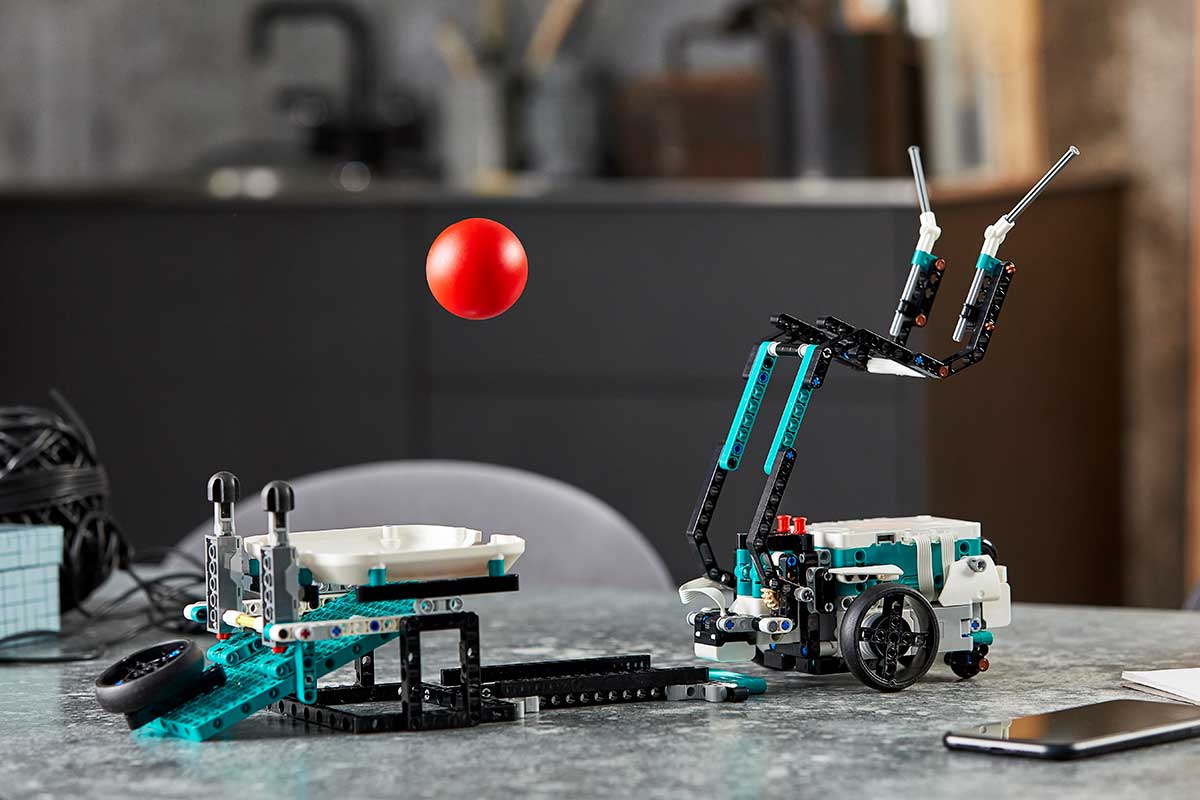 Give Your Kids A Head Start In Robotics With The New LEGO Mindstorms ...