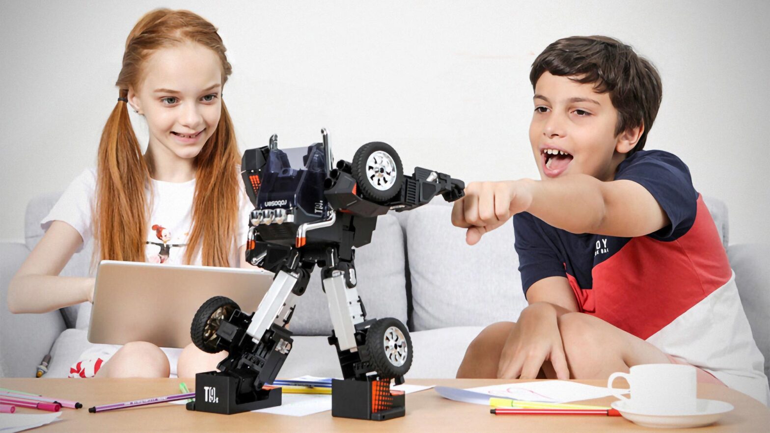 The Auto Transforming R/C “Transformers” Toy Turns Out To Be An ...