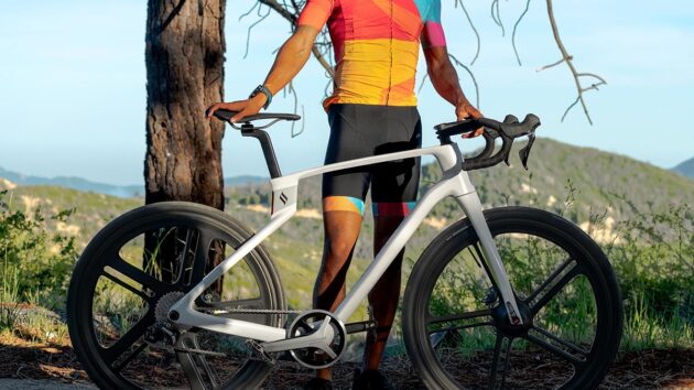 Folks, This Is The World’s First Custom 3D Printed Unibody Carbon Fiber ...