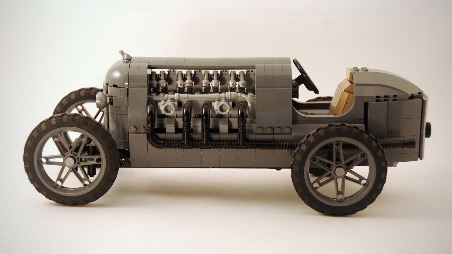 This Recreation Of A 1900s Race Car In LEGO Has Working Engine - Valves ...