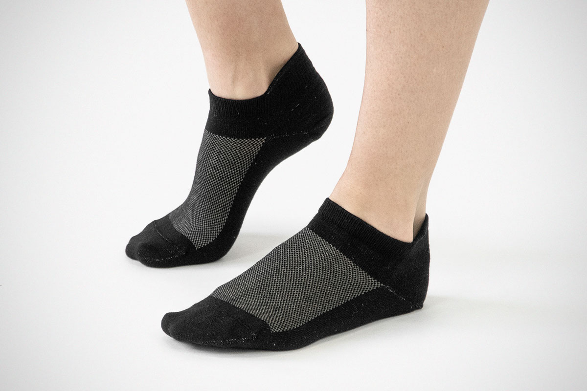 BeClothed Silver Ankle Socks Keep Your Feet Odor-free With Pure Silver