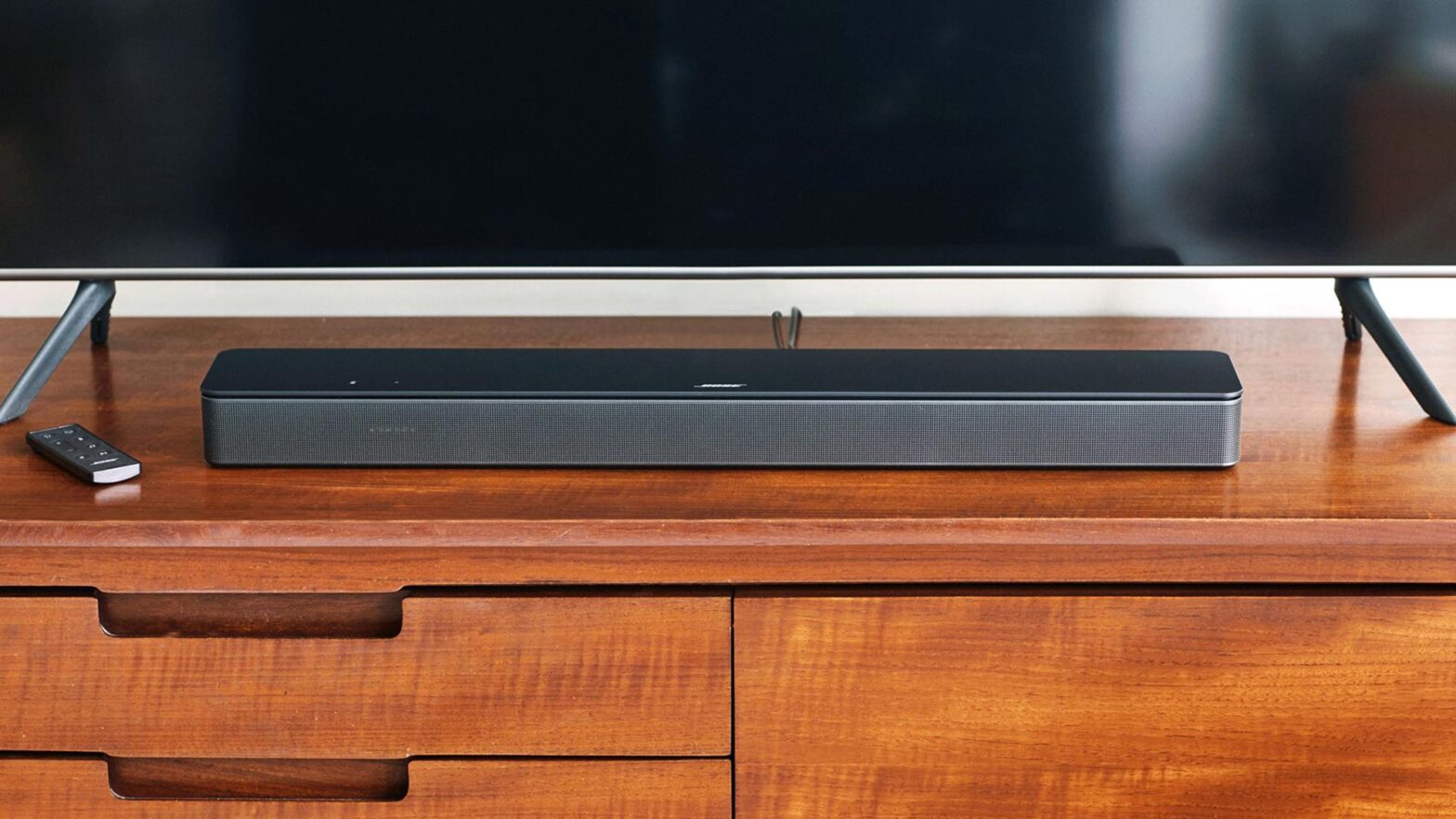 It May Not Look Like It, But The New Bose Smart Soundbar 300 Is Just 2 ...