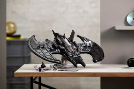 LEGO 76161 Batwing Is Gloriously Huge And Detailed, And It Is A Wall ...