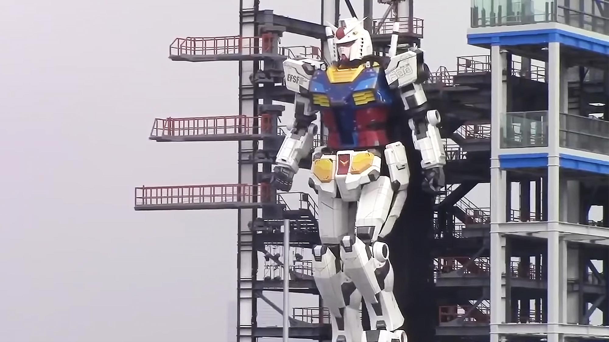 Watch Japan s Life size Gundam Robot Walks And Kneels Down SHOUTS Watch Japan s Life size Gundam Robot Walks And Kneels Down SHOUTS