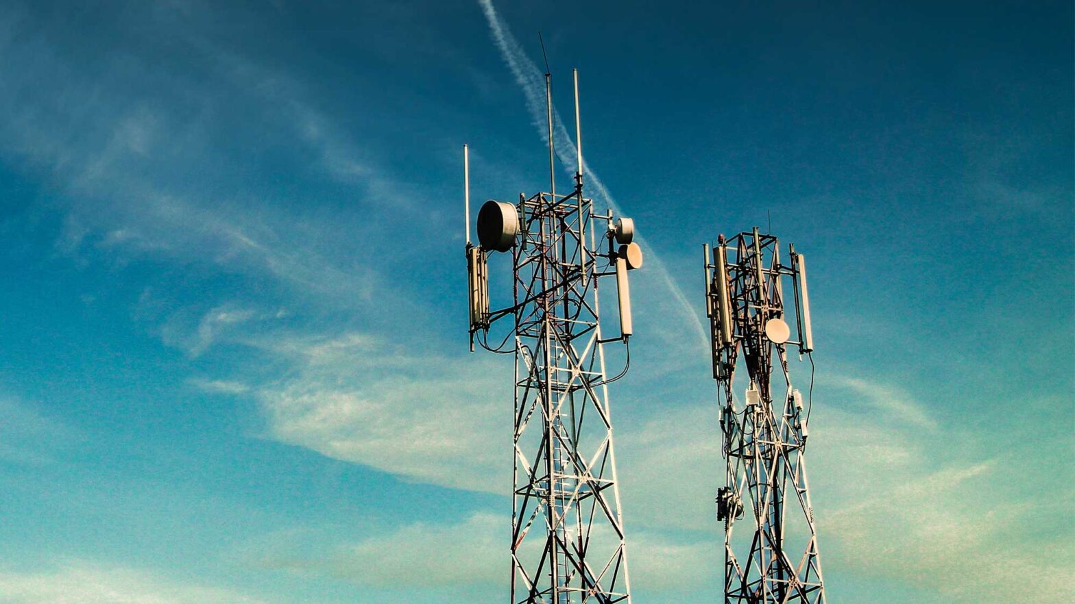 5 Surprising Things That Can Block Your Cell Signal