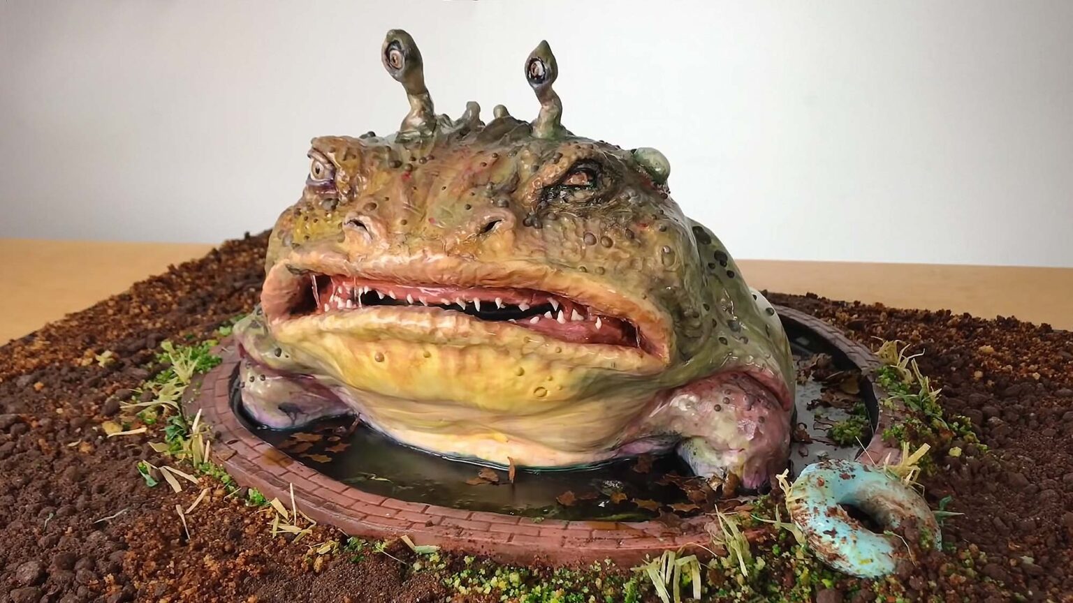 Believe It Or Not, This Realistic Mutant Toad Sculpture Is An Edible Cake