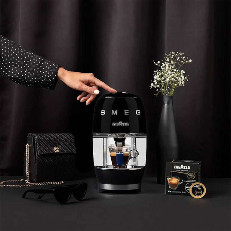 Lavazza A Modo Mio SMEG Coffee Machine Oozes With SMEG Vibes