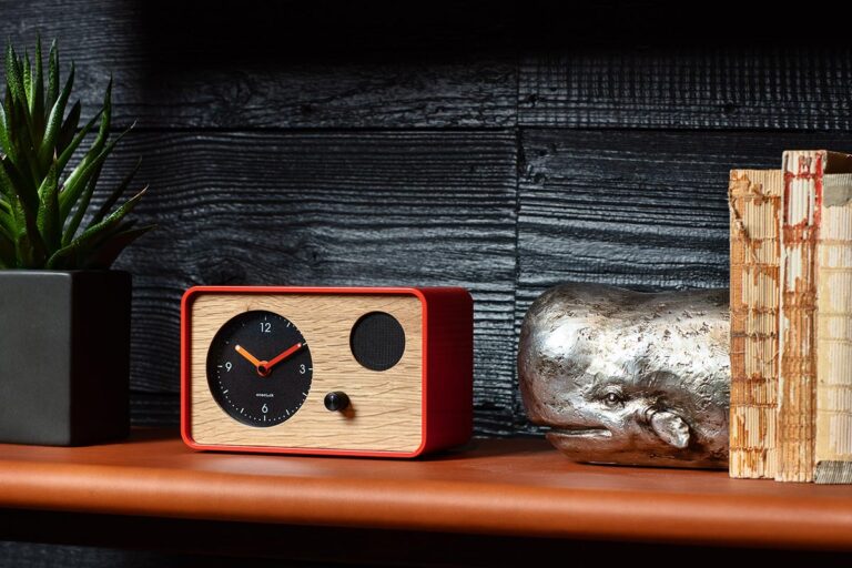 OneClock Wakes You Up With Music By Grammy-winning Artists
