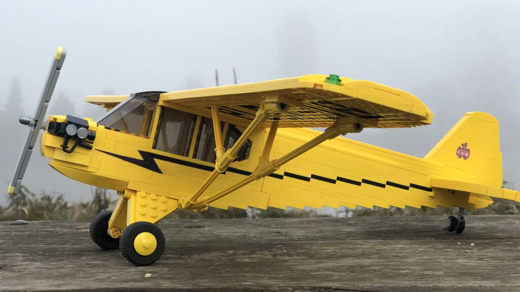 Check Out This Awesome LEGO MOC Of The Classic Piper J3 Cub On LEGO Ideas