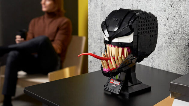 Venom Will Join LEGO’s Growing List Of Buildable Heads/Helmets