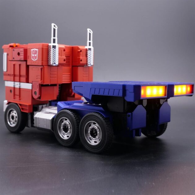 Self-Transforming Transformers Optimus Prime Robot Toy Is Real!