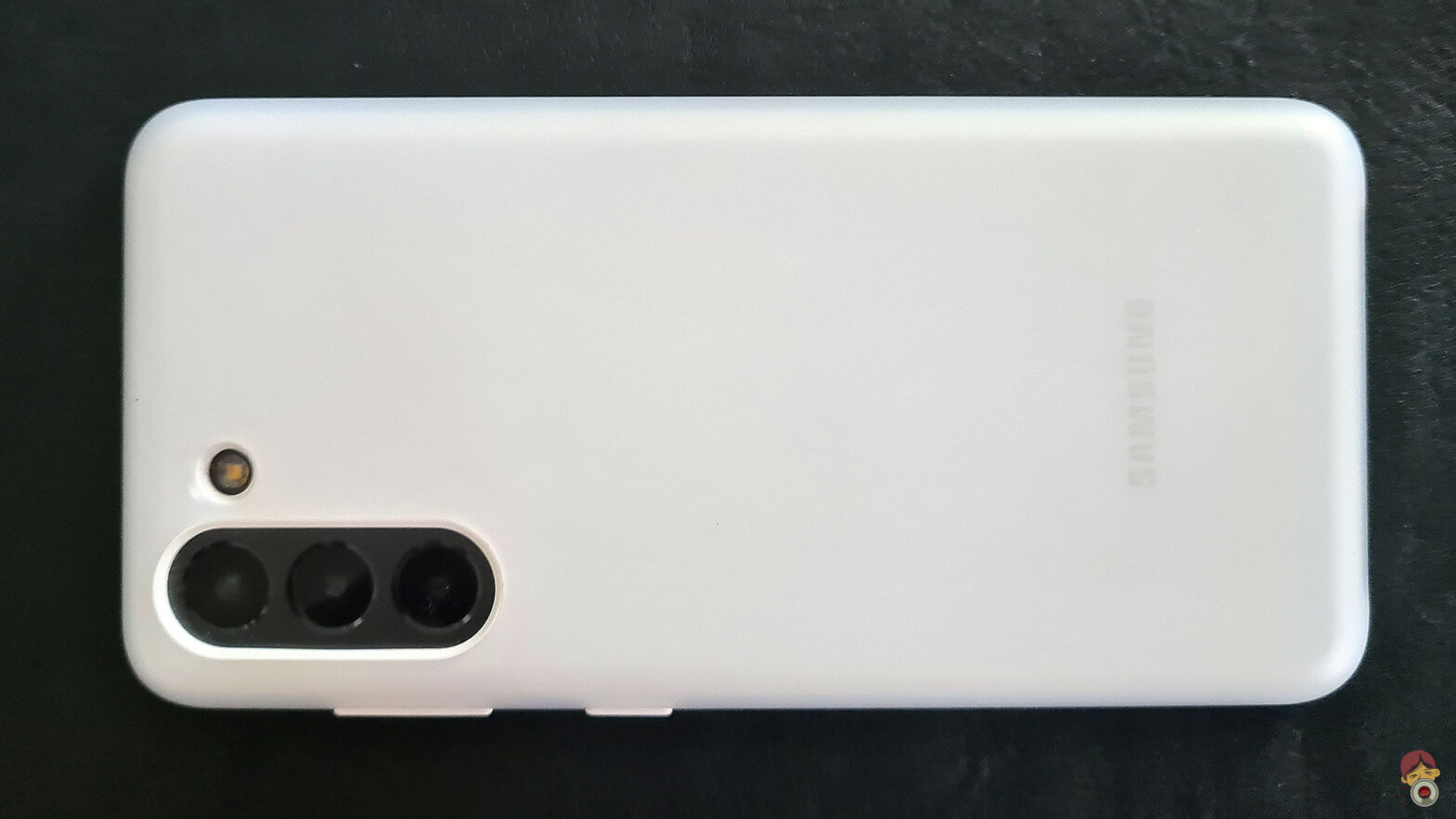 Samsung Galaxy S21 Smart LED Case: Novelty That Lasts For Minutes ...