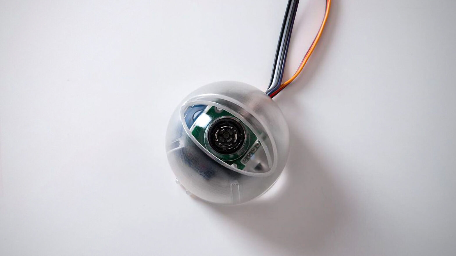 Wearable 3rd Eye Lets You Walk And Use A Smartphone Without Bumping ...