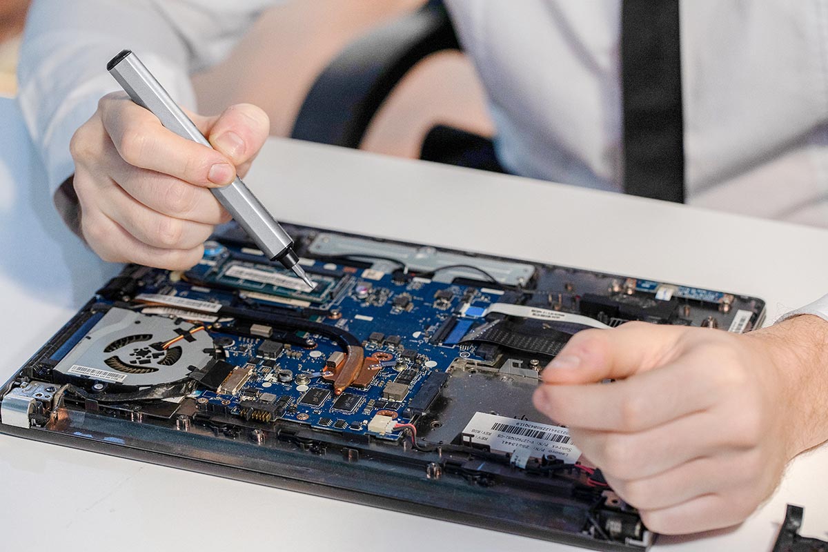 Arrowmax SES Pro Electric Screwdriver: For Light Duty Jobs Only