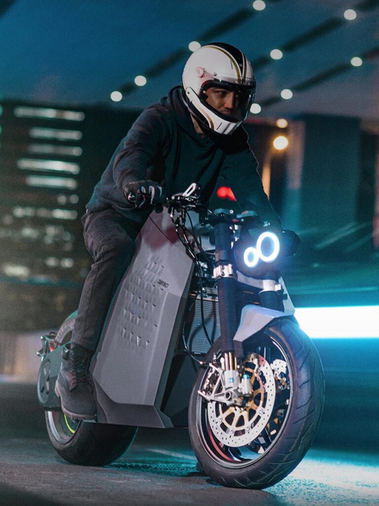 Davinci DC100 Electric Motorcycle To Launch In The US At CES 2023
