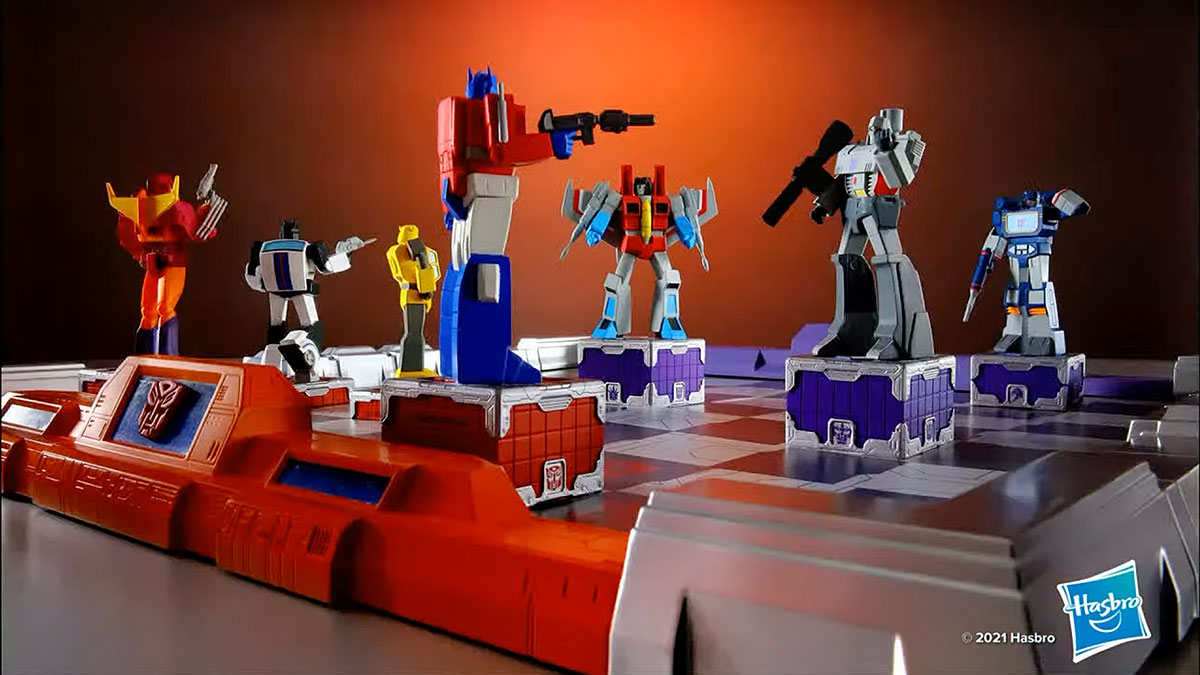 The Transformers Gen-1 Chess Set Is A US$600 Official Transformers ...