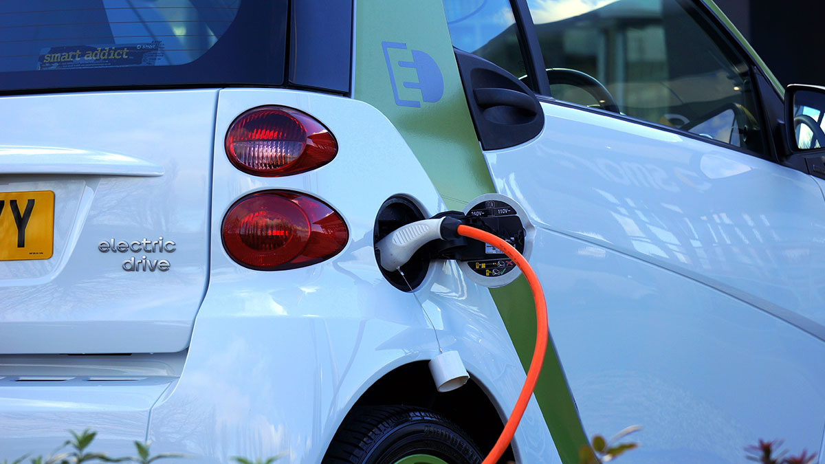 As More And More Electric Cars Are Arriving, What Is The Future Of Gas ...