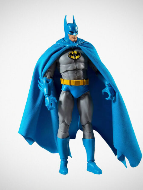 McFarlane Batman Year Two Gold Label Figure Has Exaggerated Cape And No ...