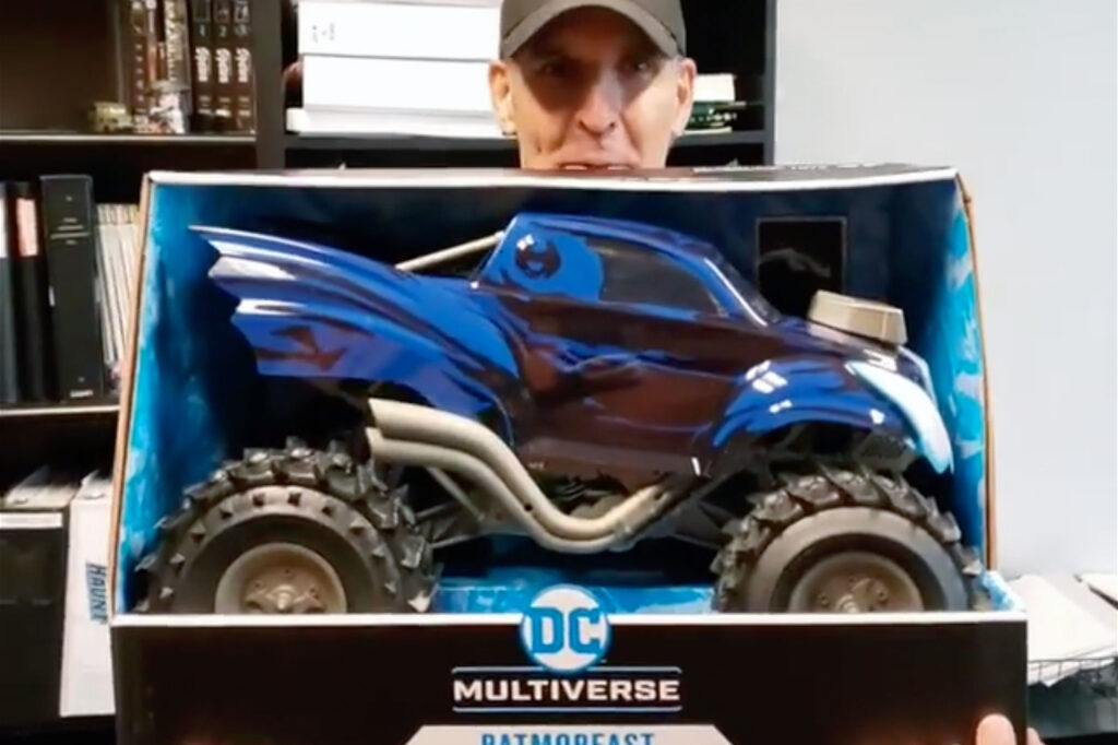 McFarlane Revealed Its Biggest Toy Yet, The DC Multiverse 7” Scale ...