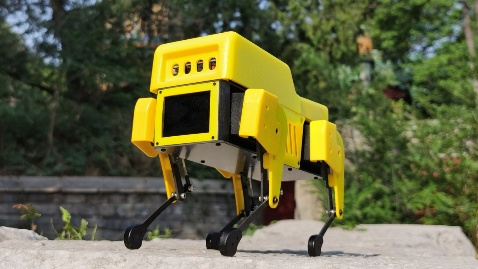 Mini Pupper Open-Source ROS Robot Dog: It’s Like Spot, But Very Much ...