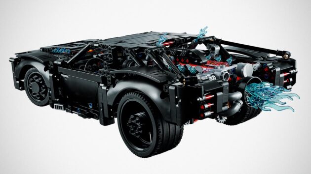 LEGO Is Now Taking Pre-orders For LEGO Technic Batmobile Based On The ...