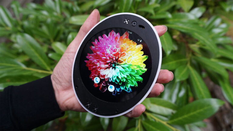The Cyrcle Phone 2.0: An Oval Shape Smartphone For Users Who Believe ...