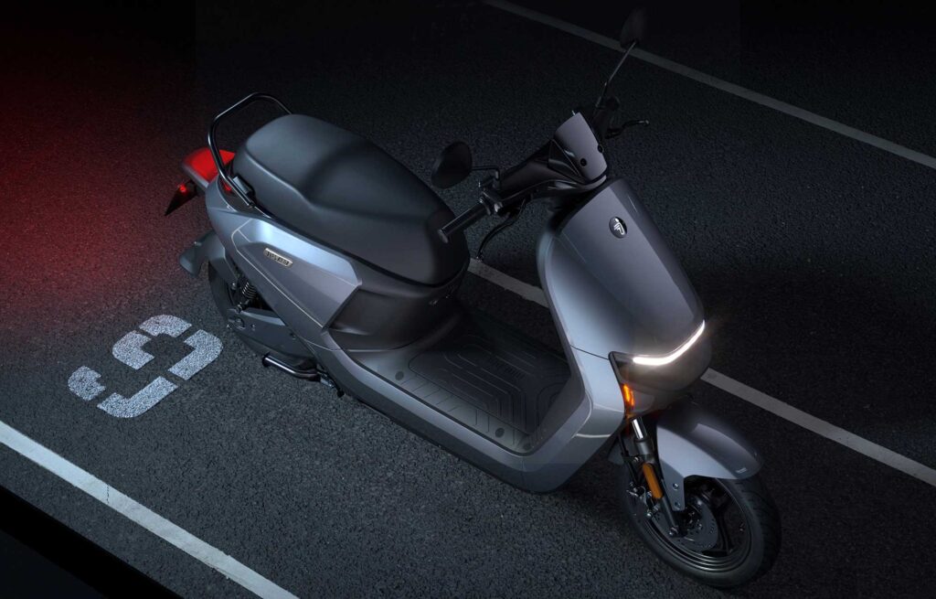 Ninebot N Series Electric Scooter Has Incredible Range For An Electric Scooter