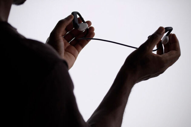 Sony Off-Ear Headphones: It’s A Pair Of Headphones That Does Not Touch ...