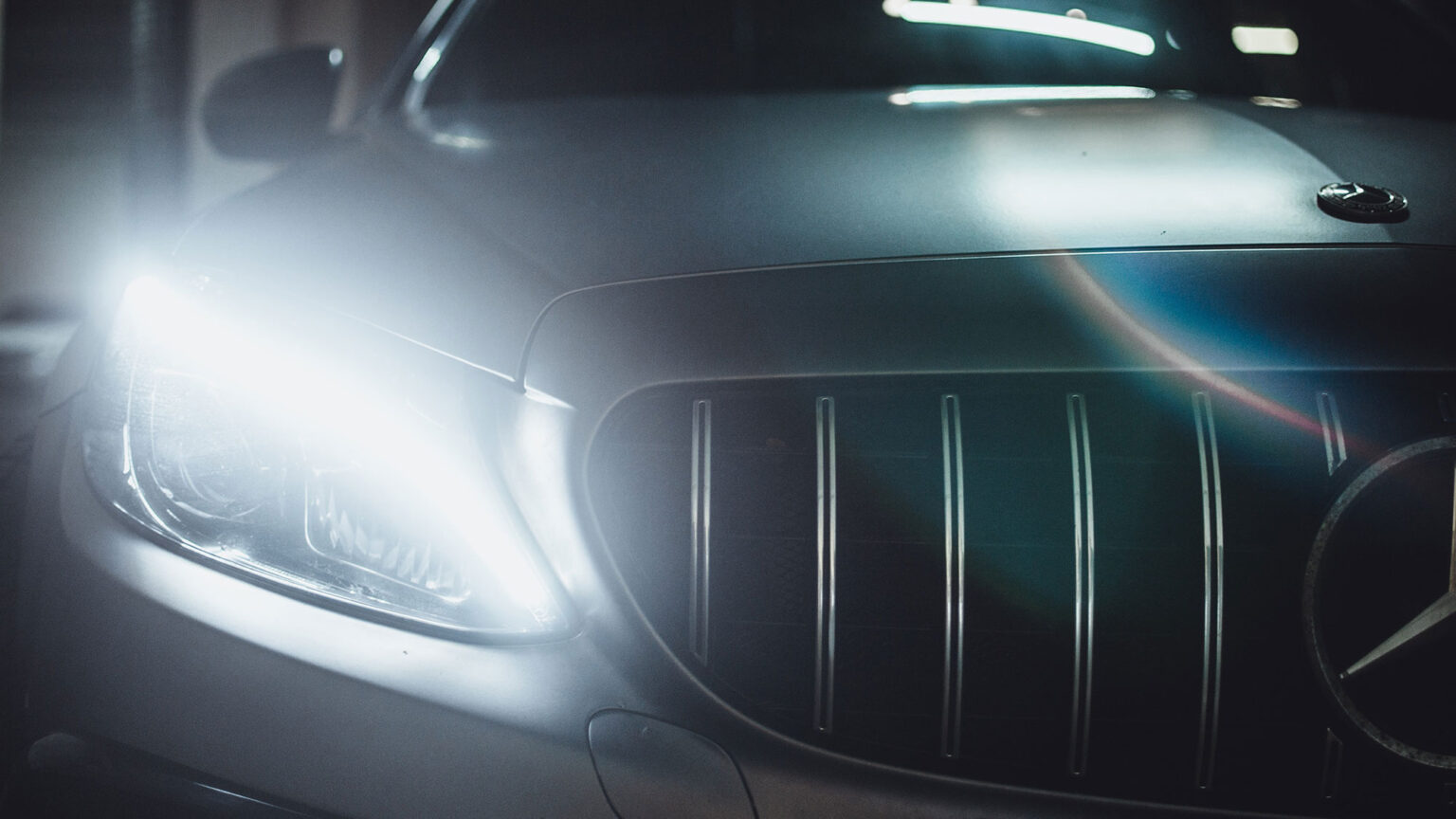 The Different Types Of Headlights And How They Work