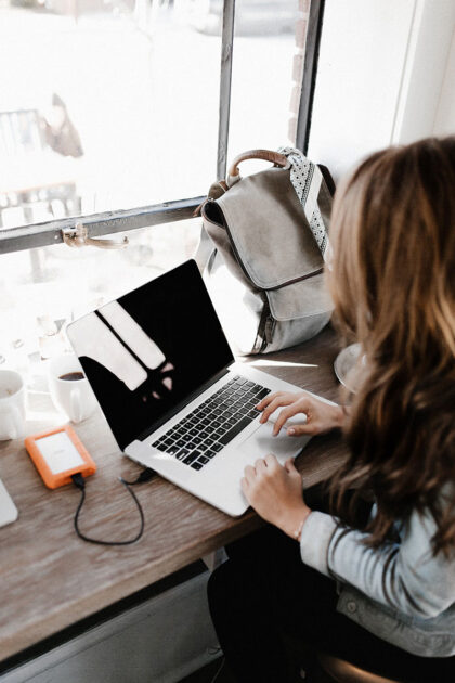 Tips For Traveling And Working At The Same Time