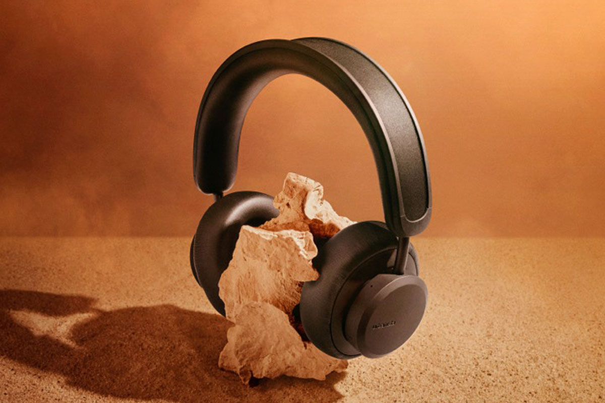 Theoretically, This Pair Of Wireless Headphones Requires No Charging