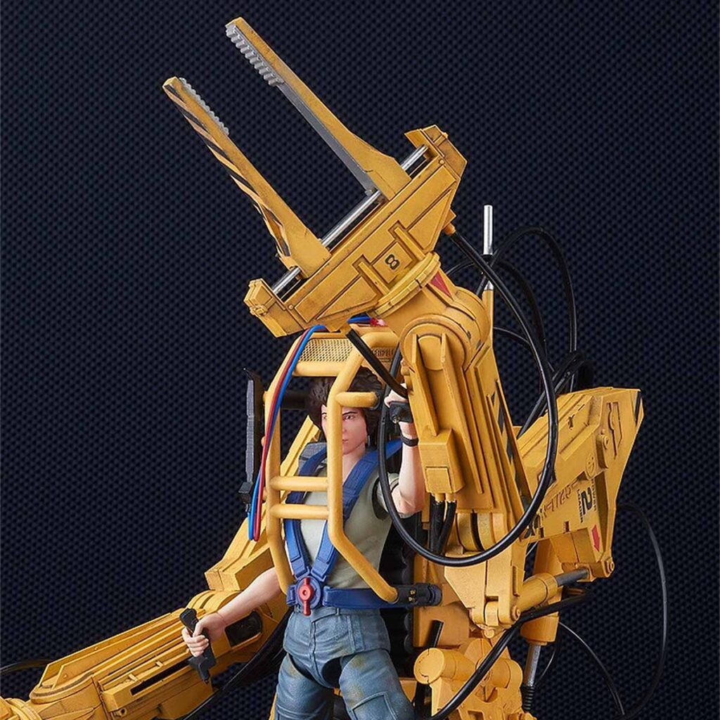 Moderoid Power Loader Model Kit Comes With A Removable Ellen Ripley ...