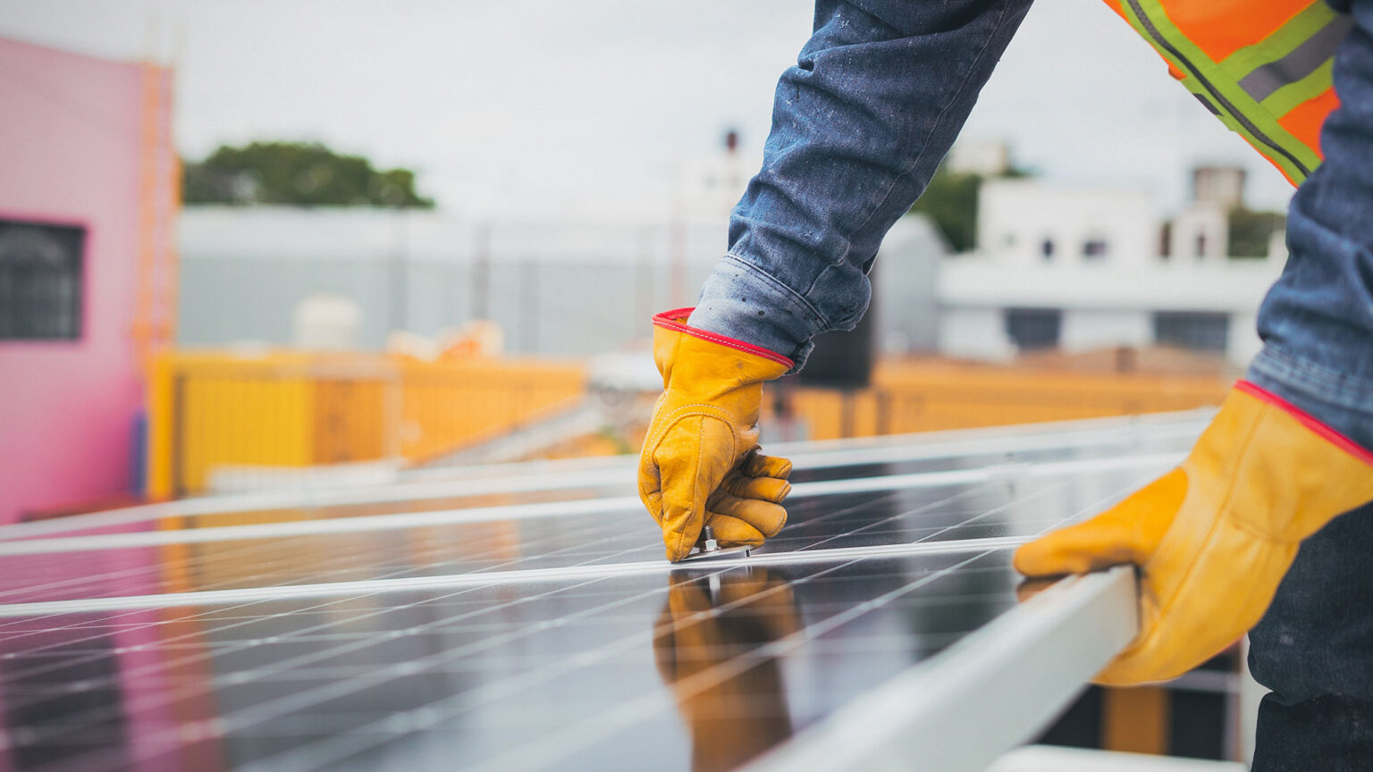 When To Replace Old Solar Panels