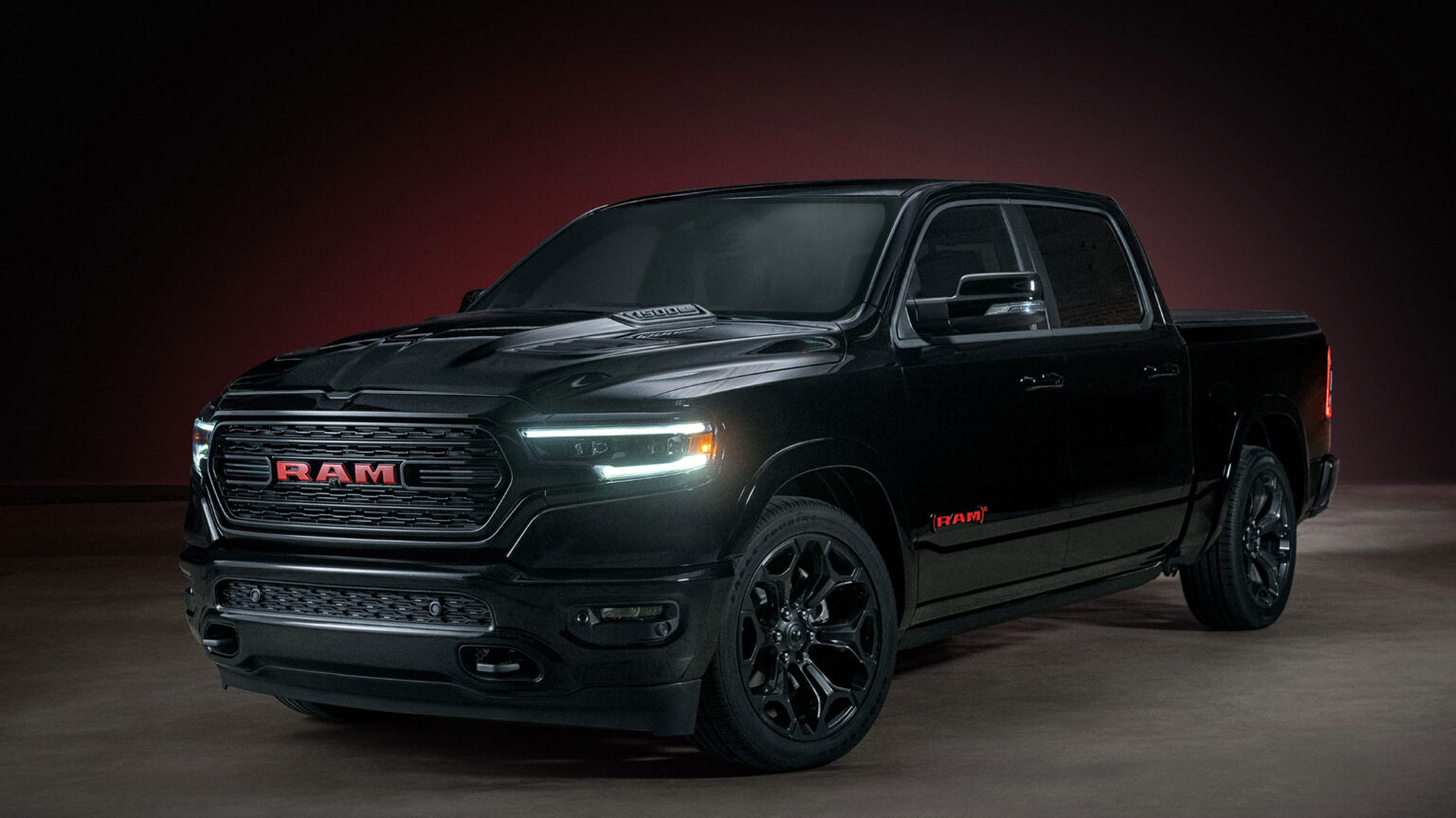 PRODUCT(RED) Cars: Buy A Ride And Contributes To Fighting Pandemics