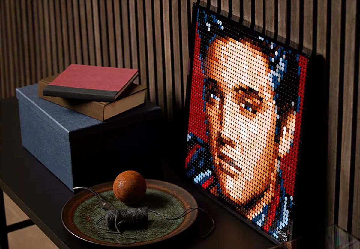 Show Your Love For The King Of Rock & Roll With LEGO Elvis Presley “The ...