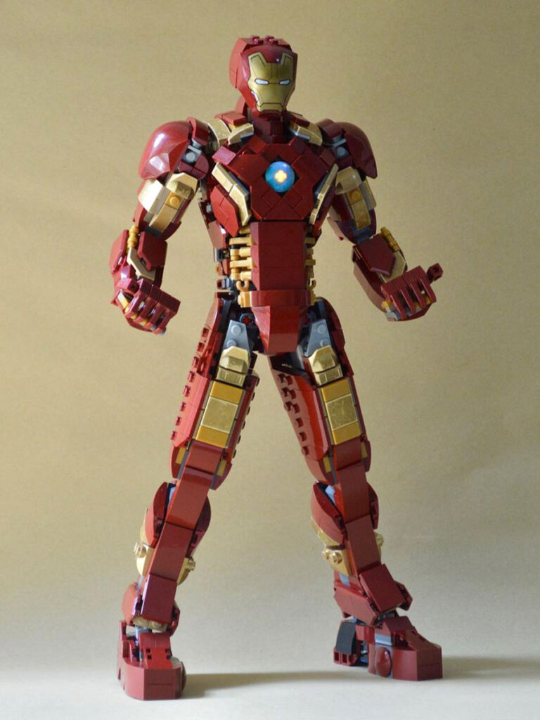 Clever LEGO MOC Combined 2 LEGO Iron Man Sets To Form A UCS-worthy LEGO ...