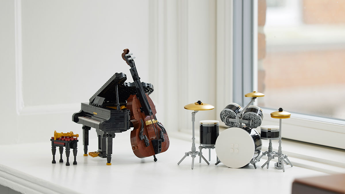 LEGO Ideas Jazz Quartet (21334) Has A Quite A Handful Of Display Options