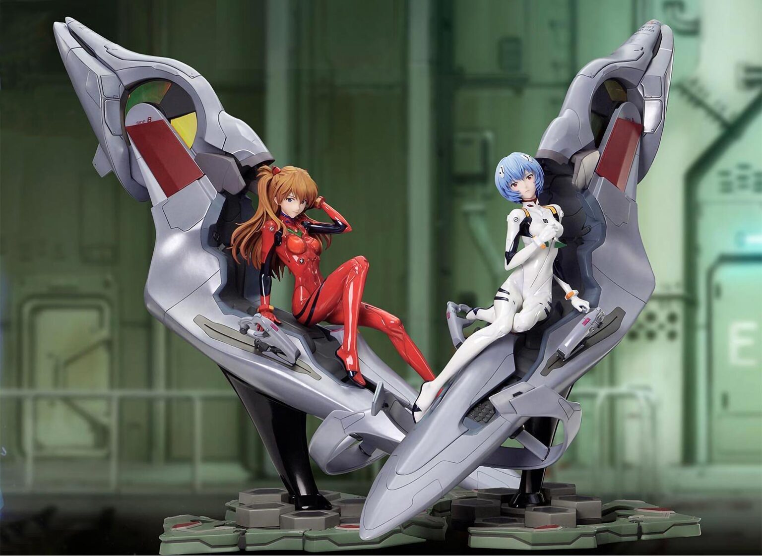 Prime 1 Studio Evangelion Entry Plug Interior Statues: LCL Not Included