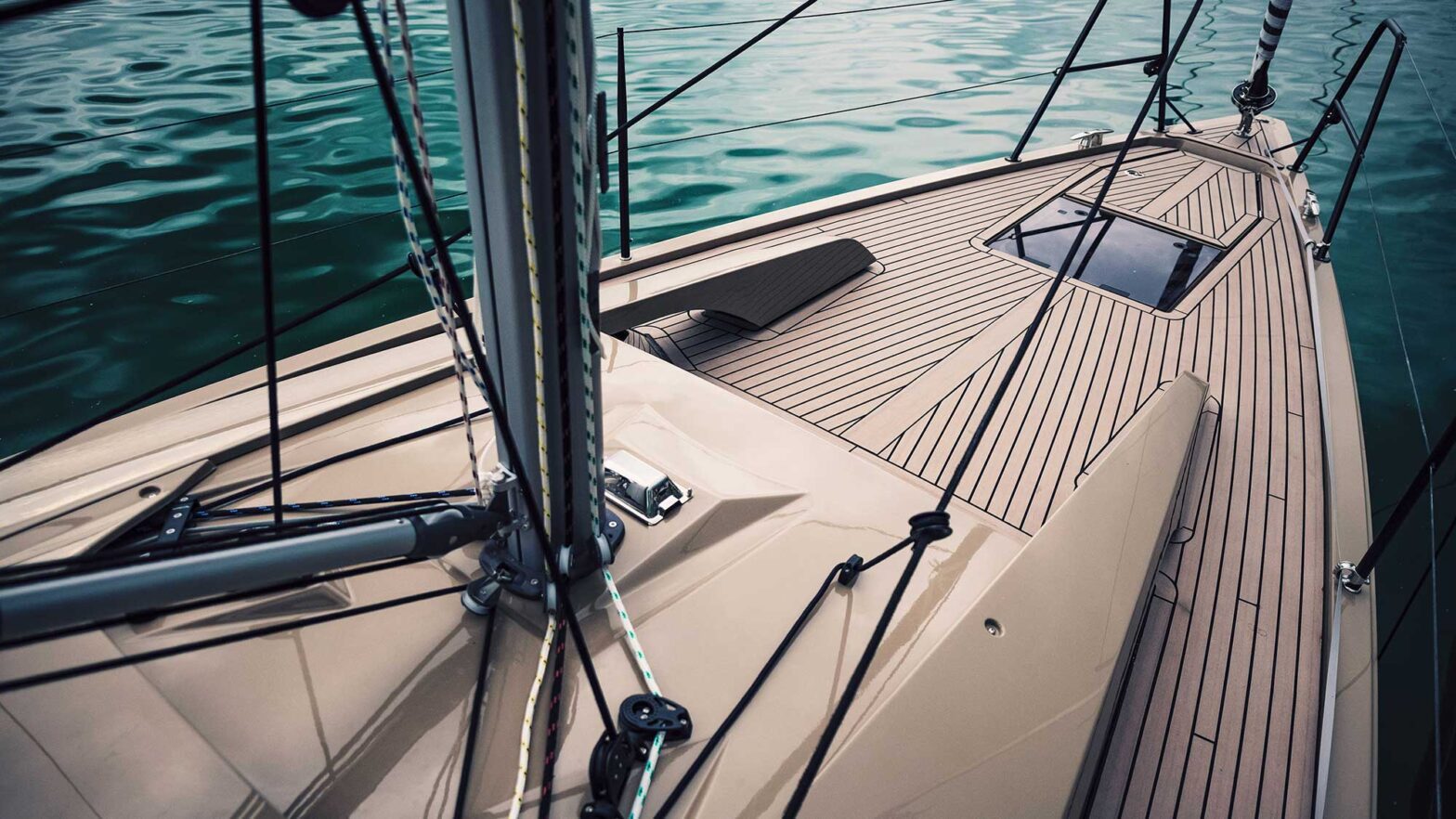 Sunbeam 32.1: It Is A Sailboat And It Is Also A Yacht