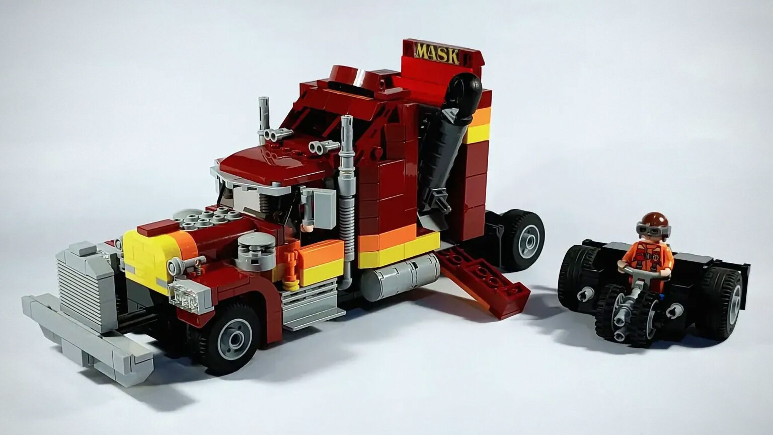 This Man Creates Awesome LEGO MOC M.A.S.K. Vehicles. One Of His ...