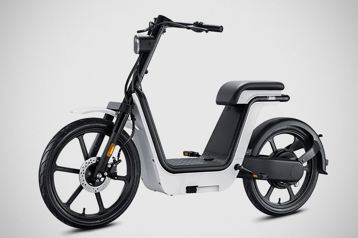 Muji x Sundiro Honda Electric Bicycle: Made By Honda, Designed By Muji