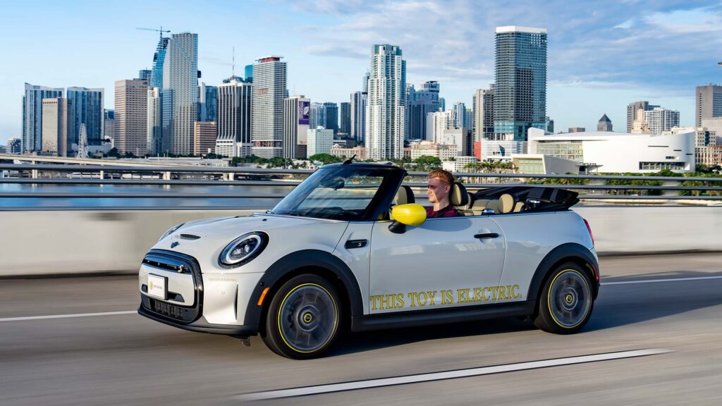 MINI Revealed A MINI Cooper SE Convertible EV That You Cannot Buy