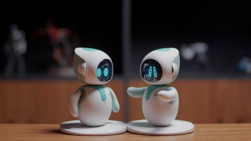 A Different Kind Of Robot: Eilik Interactive Desktop Companion Robot