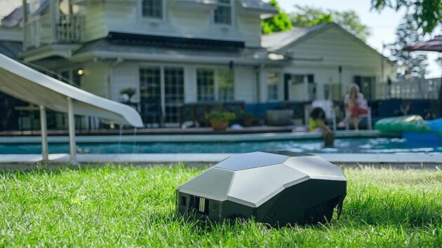 Lawna Is A Robot Lawnmower That Has “Visual Artificial Intelligence”