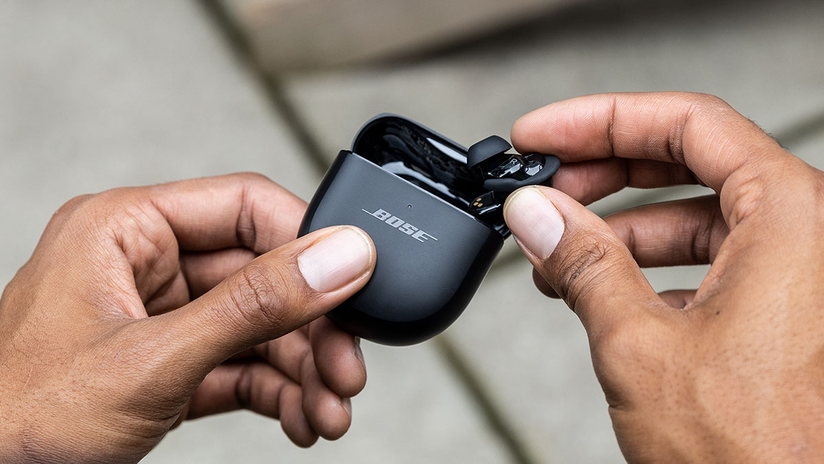 The Noise Cancellation On The New Bose QuietComfort Earbuds II Is ...