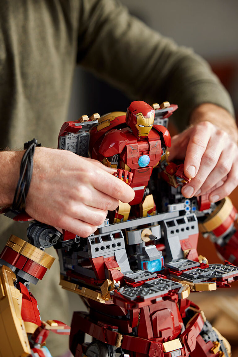 LEGO Marvel Hulkbuster (76210) Set Is Official, Will Drop On November 09
