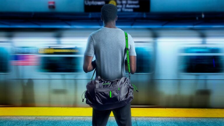 Razer Athleisure Instinct Collection And Nomad Duffel Bag