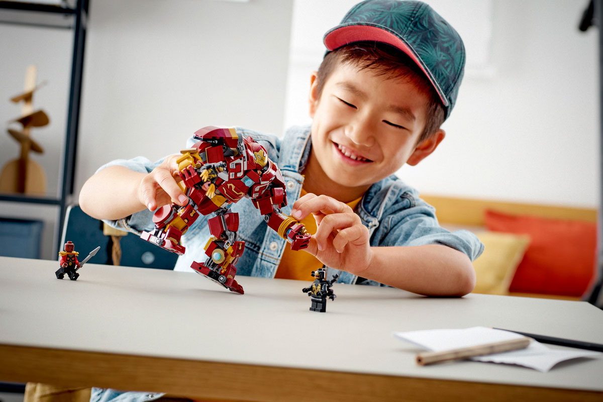 LEGO The Hulkbuster The Battle of Wakanda (76247) Has A Good-looking ...