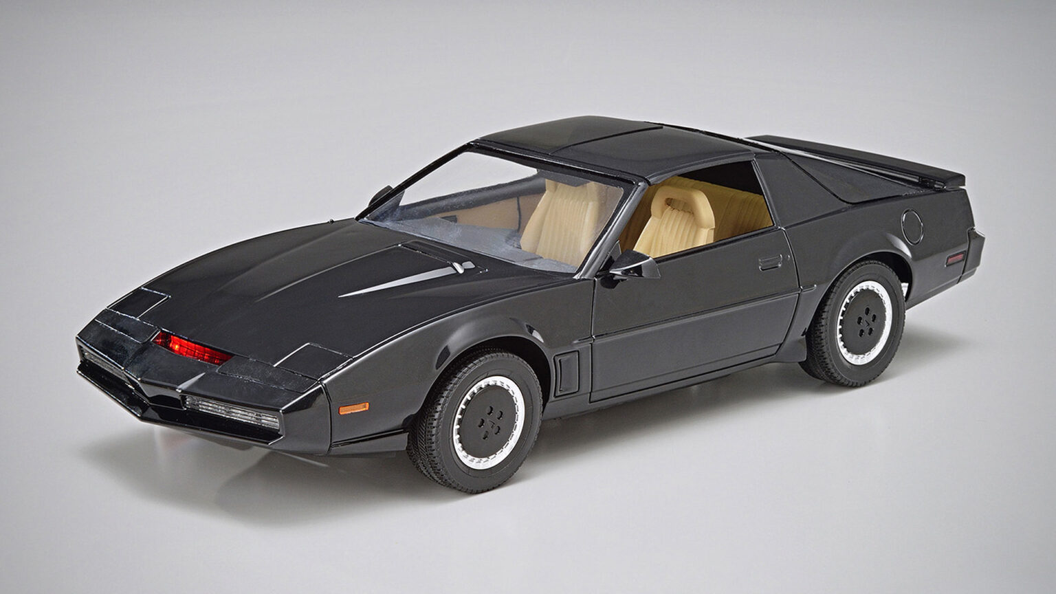 Aoshima 1/24 Knight Rider K.I.T.T. Season 1 Model Kit Has Light And ...